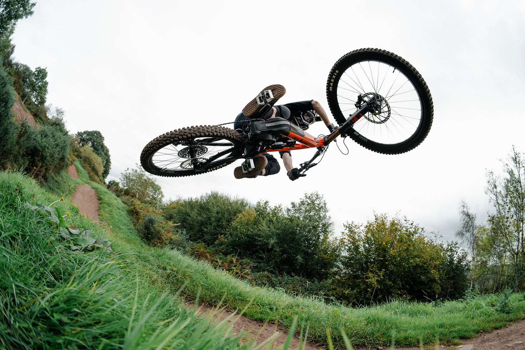 E-180 RSX super e-enduro/gravity electric mountain bike – Whyte Bikes